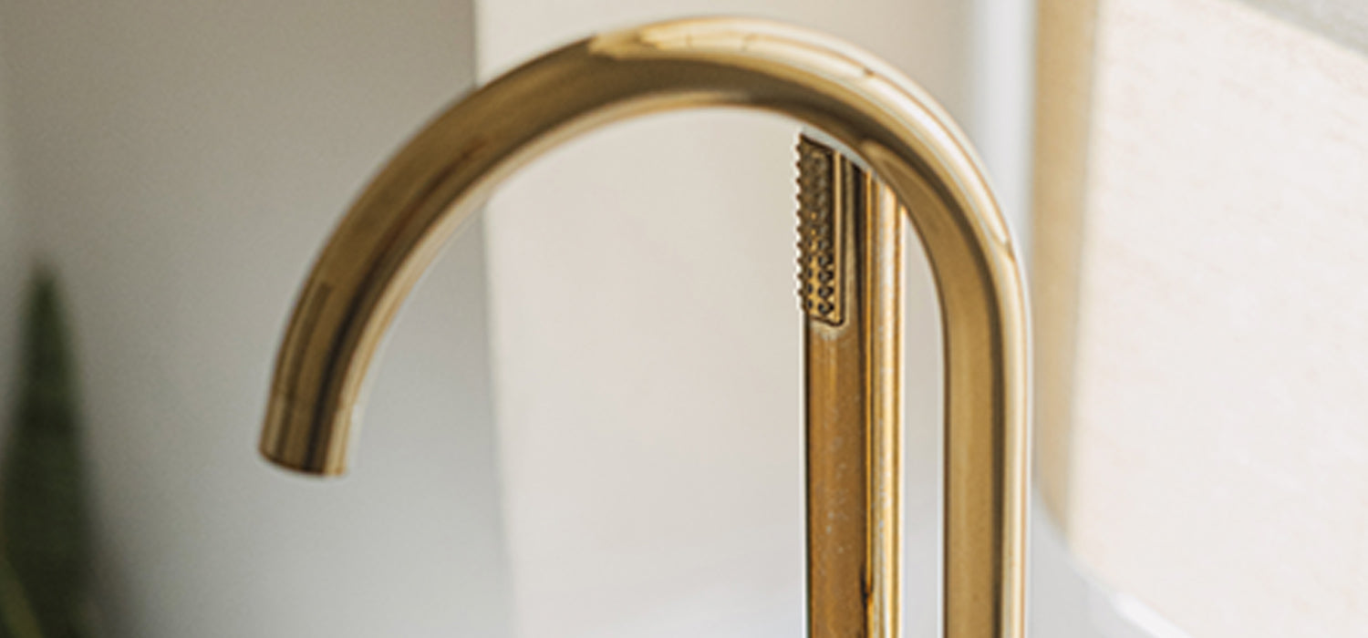 Understanding How Bath Taps Work | Gold Bathroom UK